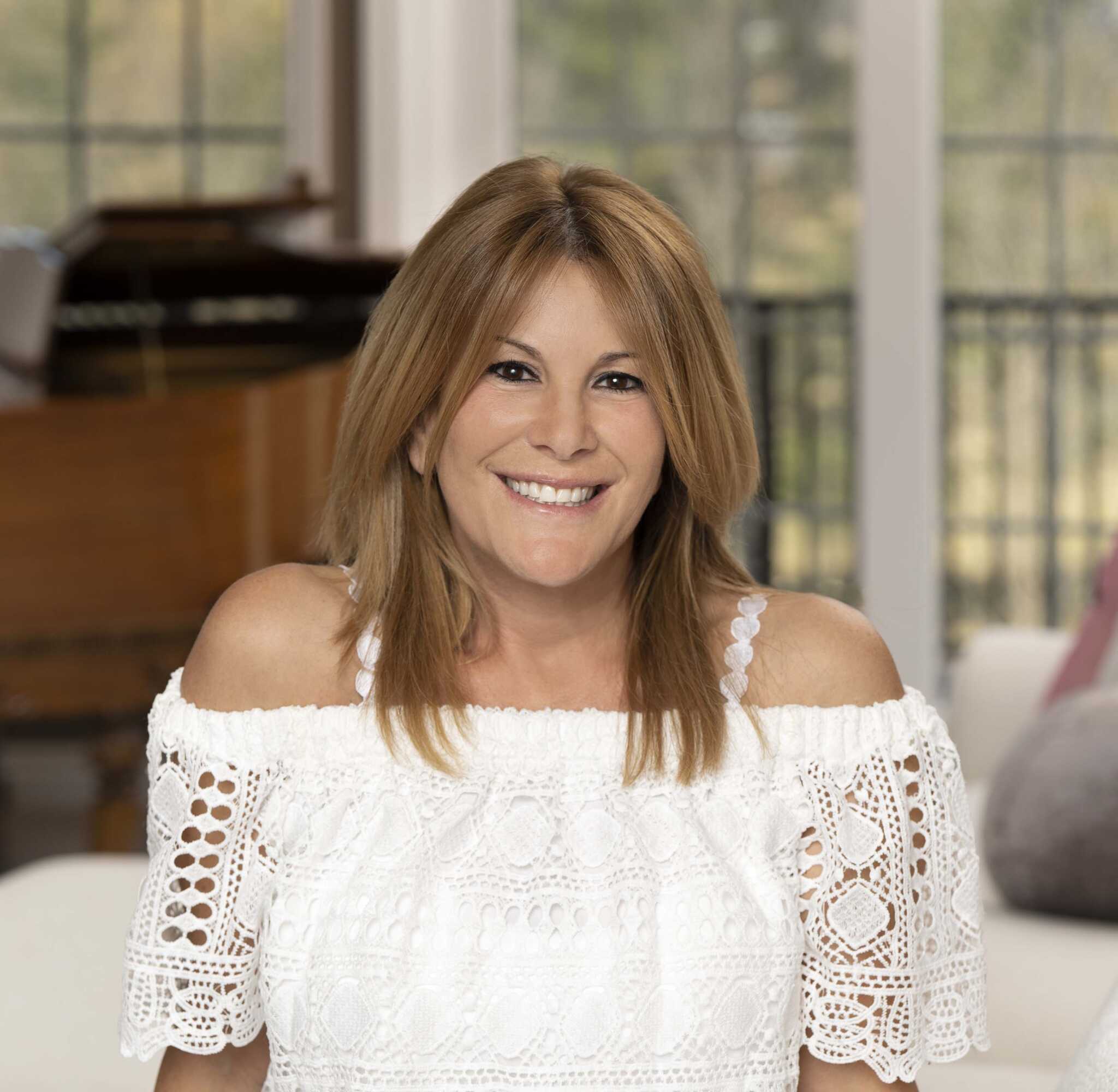 Music Sets the Tone: A Guest Post by Kim Sakwa : All About Romance